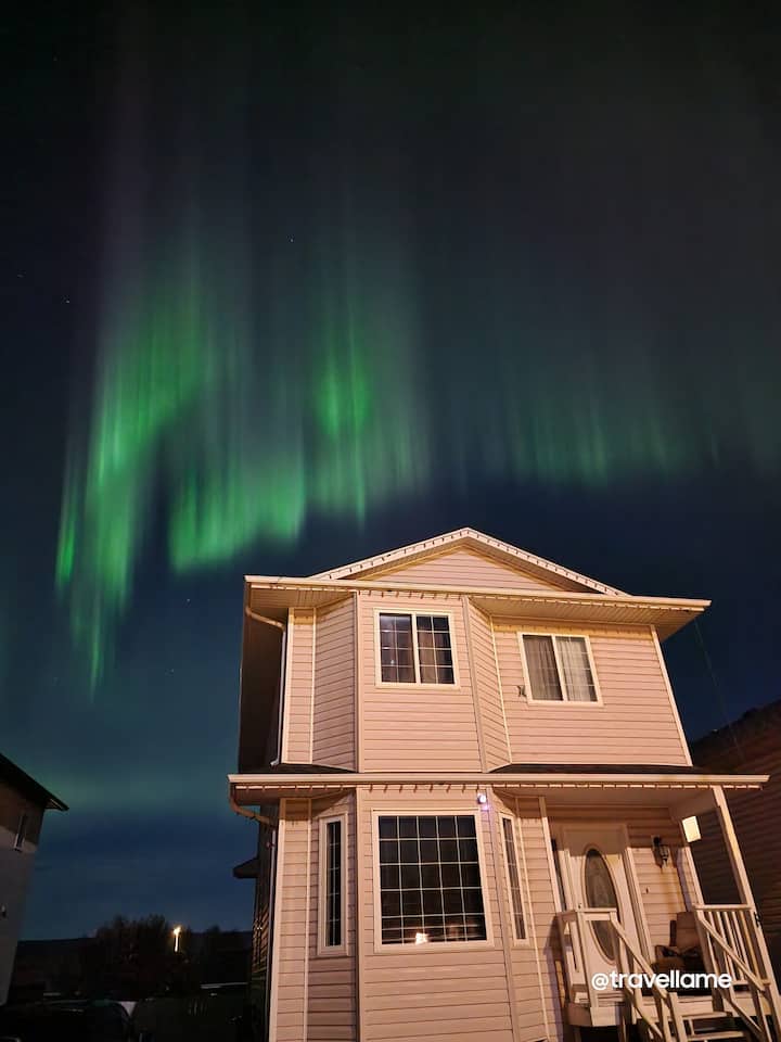 4 Bdrm | 2.5 Bath | Fully Stocked Kitchen - Hinton