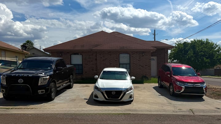 Privatehouse|6beds|longstays|wifi|2baths - Laredo, TX