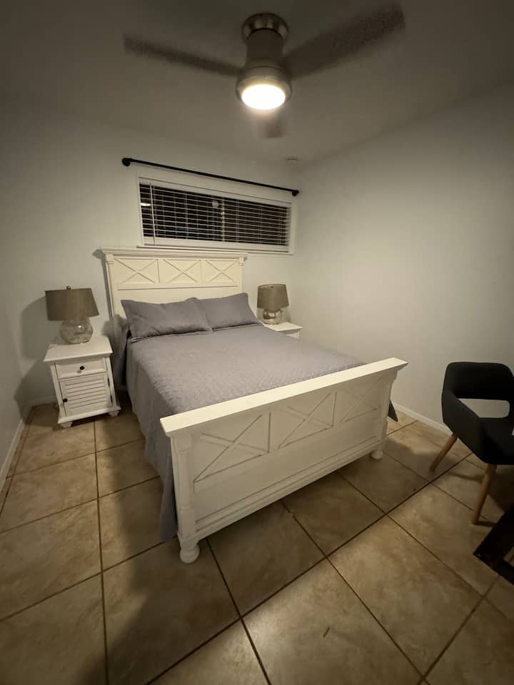Private Room/wi-fi/10min From Airport/fort Bliss - El Paso, TX