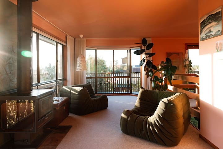 Treetop Retreat | Fireplace And Soaking Jaccuzi - Torquay
