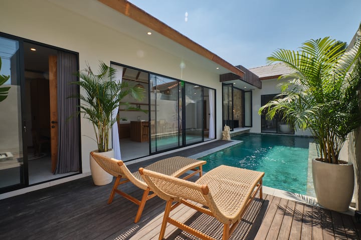 Brand New! Stylish 2br Villa In The Center Of Ubud - Ubud