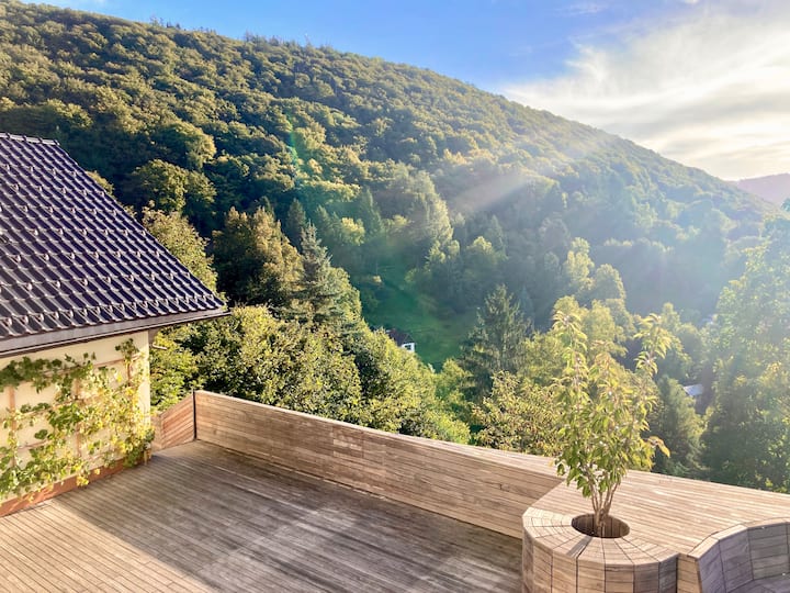 House Palita- Eagle View (Yoga & Boulder Option) - Suhl