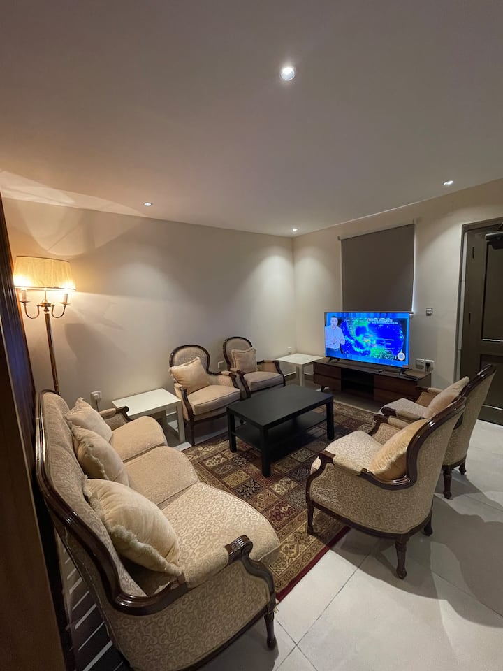 Cozy Stay Near Al-balad & Beach - 제다