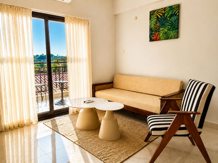 Cozy 1bhk | Near Candolim Beach | Pool | Mirashya - ゴア