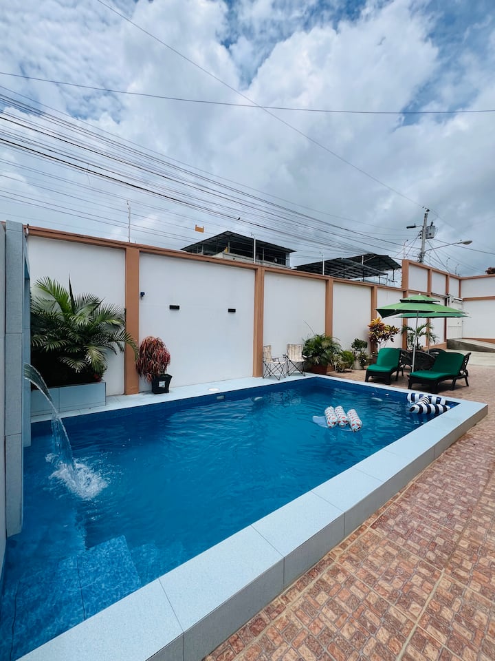 Alójate En Casa Guadalupana - Manta