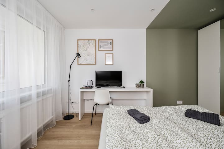 Goldenhugo Room Green - Vilnius