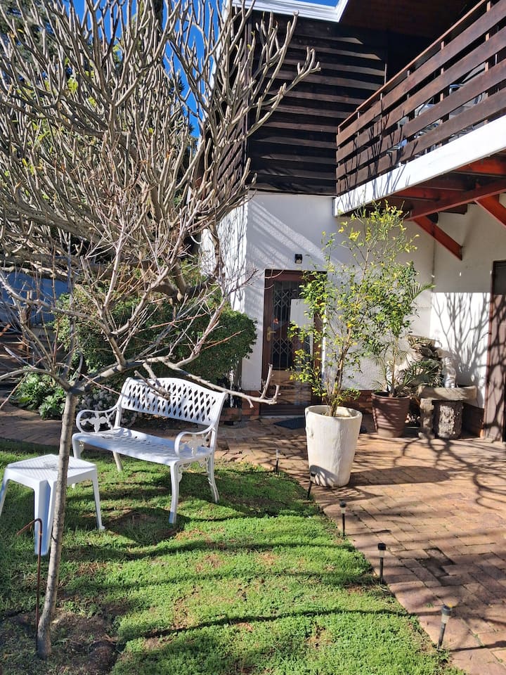 Oak On Blair - Somerset West