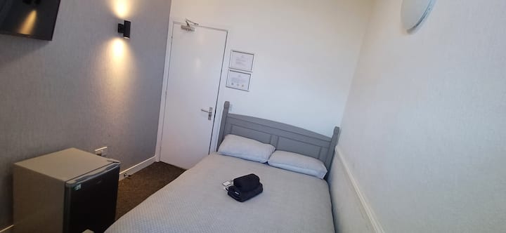 Royal 3a Dbl Room In Kelty,fife.great 4 Edinburgh! - Kinross