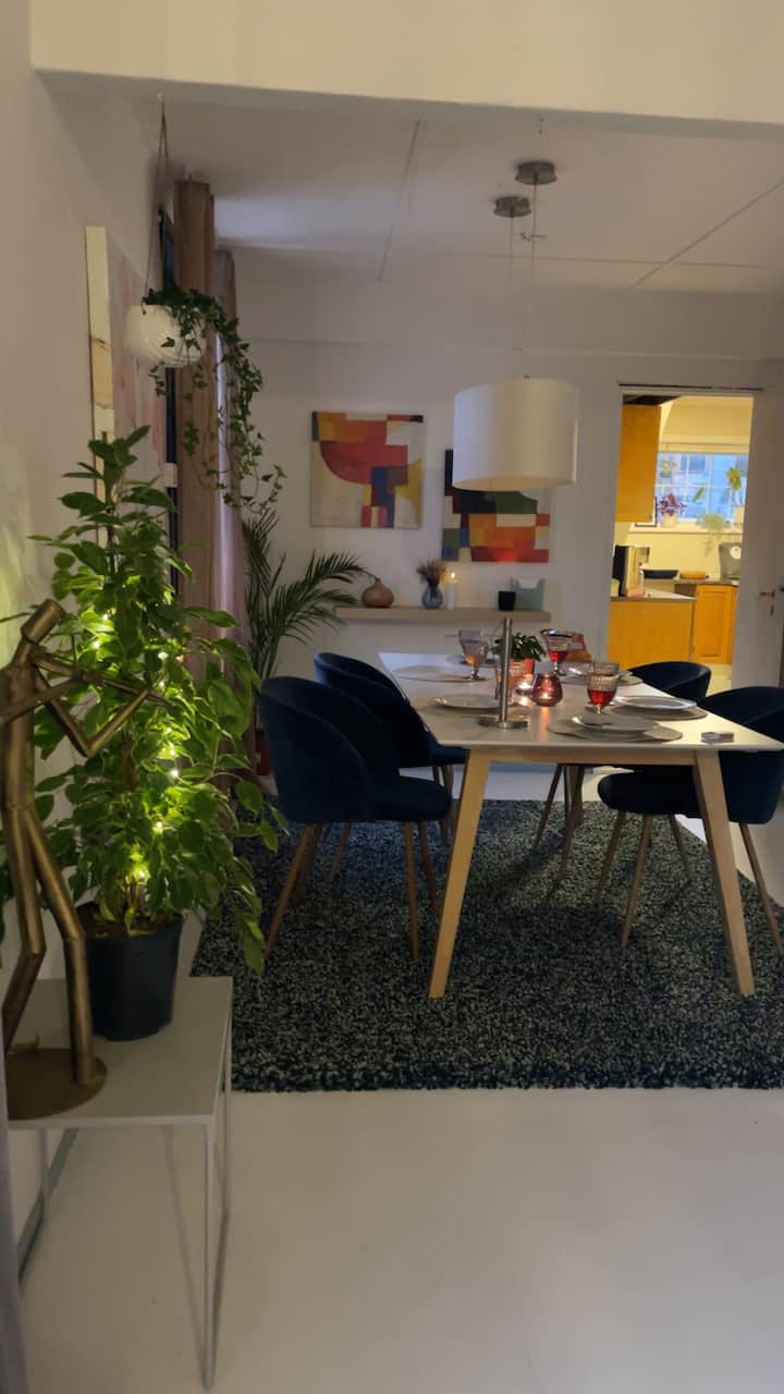 Sjarmerende Eldre Og Sentralt Hus Med Parkering - Stavanger