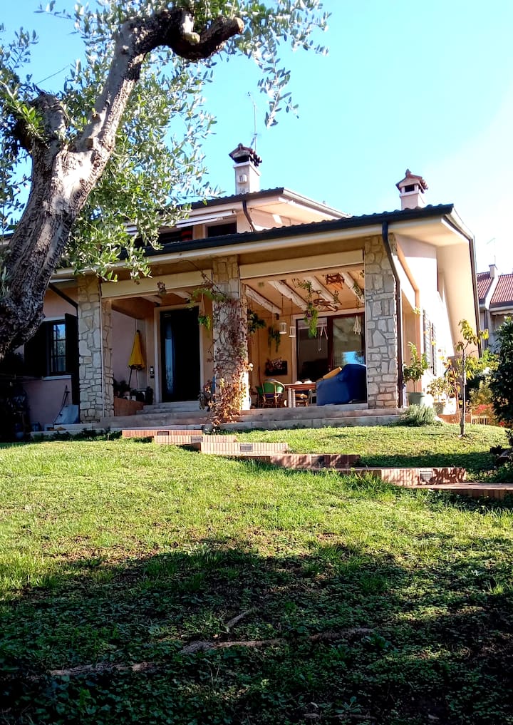 Villa In Peschiera Del Garda, Sleep 10ish - Peschiera del Garda