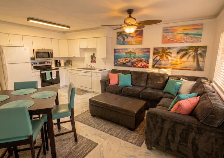 2br- 2 Bath Beachfront Condo In Orange Beach - Orange Beach, AL