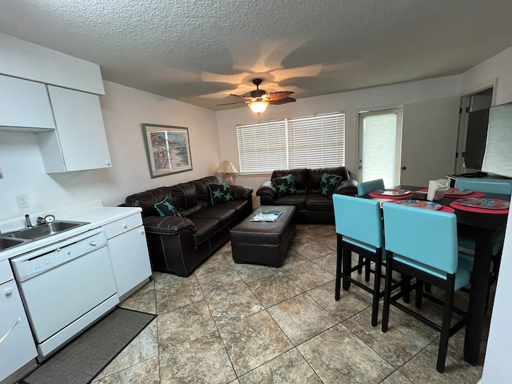 Beachside Condo In Orange Beach - Orange Beach, AL
