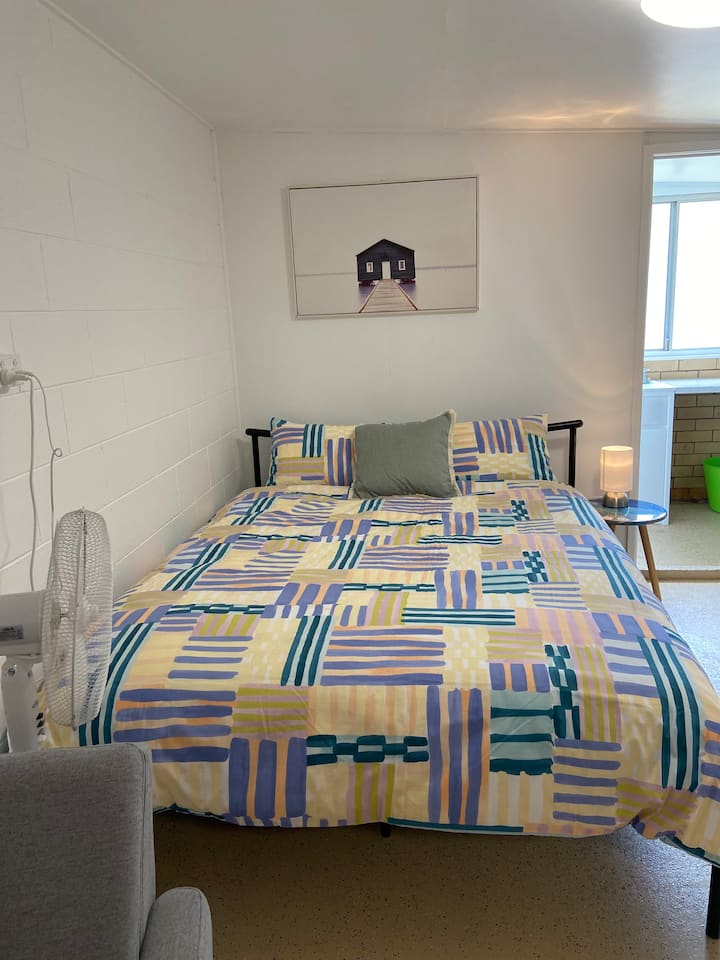 Studio In South Mackay - Mackay