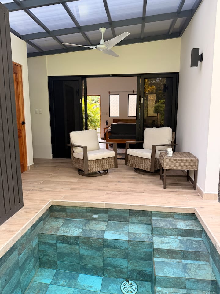 New Boutique Suite With Pool/steps To The Sand - Costa Rica