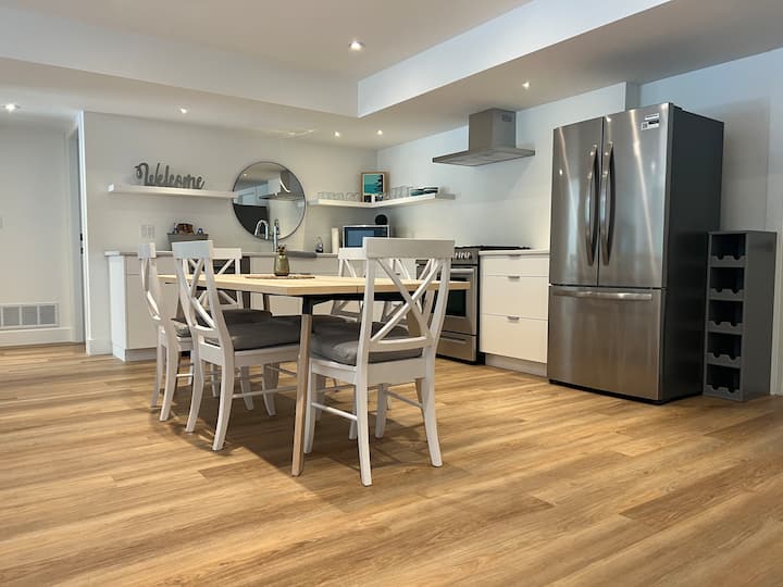 Living Large At The Lake - 2 Units Offered As 1 - Lake Cowichan