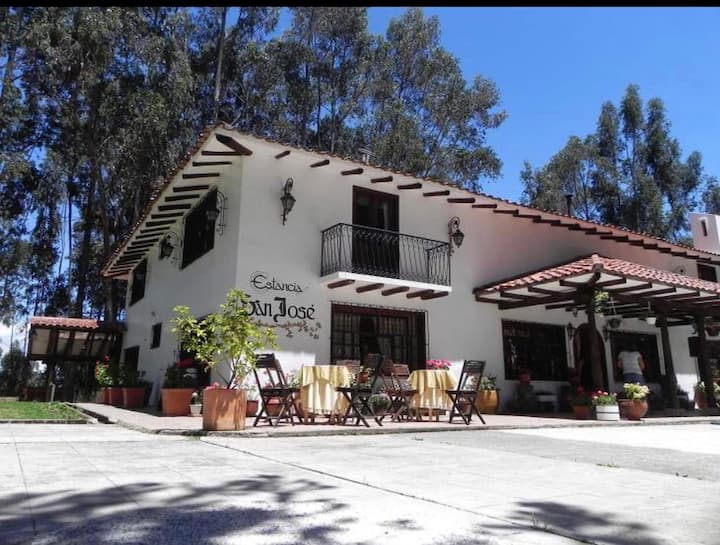 Estancia San José Casa Hacienda - Cuenca