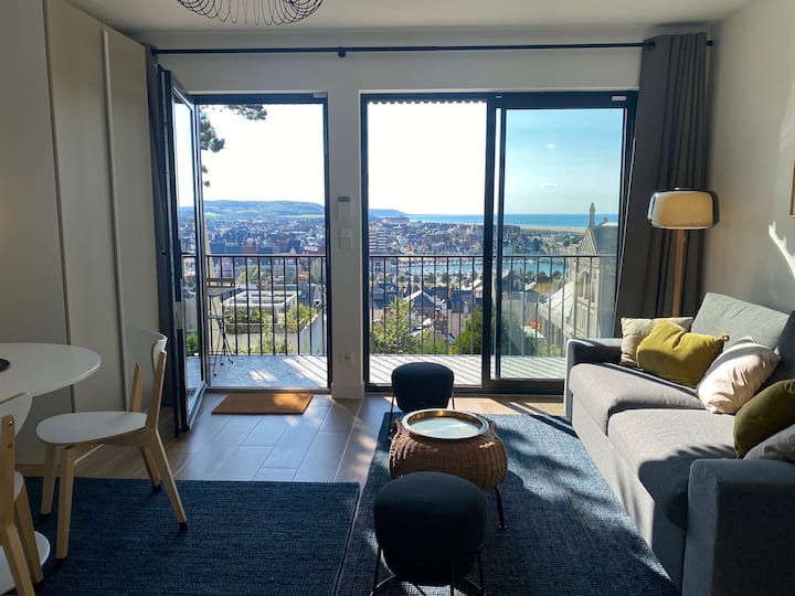 Vue Exceptionnelle Et Jardin - Trouville-sur-Mer