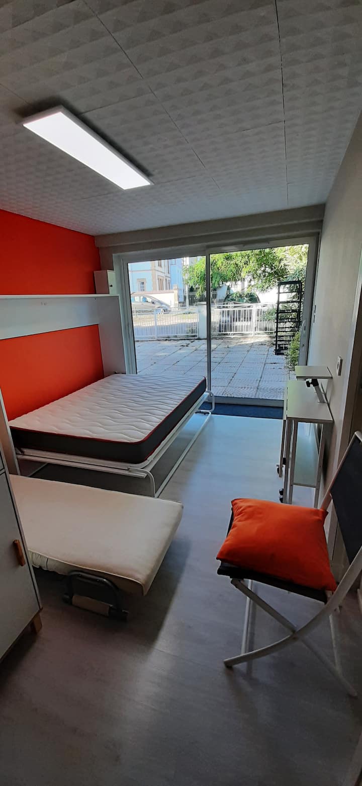 Entrée Indépendante "Appartement 2" (50 M2) - Paray-le-Monial
