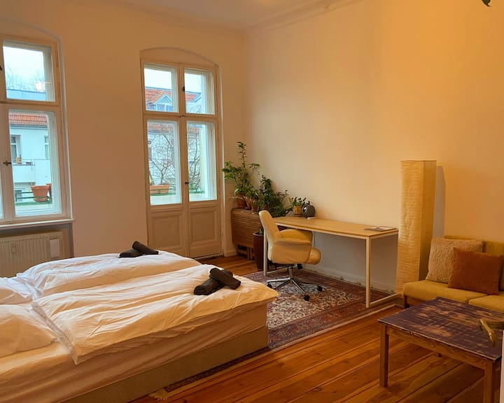 Berlin Oasis: Bright Duplex With Balcony - Kreuzberg