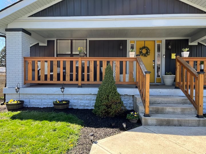 2br 2ba Close To Downtown, Gainbridge & Lucas Oil! - Indianapolis, IN