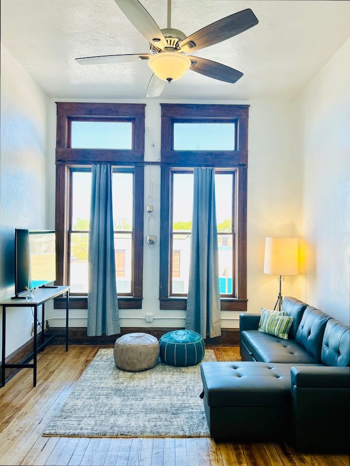 La Tierra, Charming Historic Apt - Farmington, NM