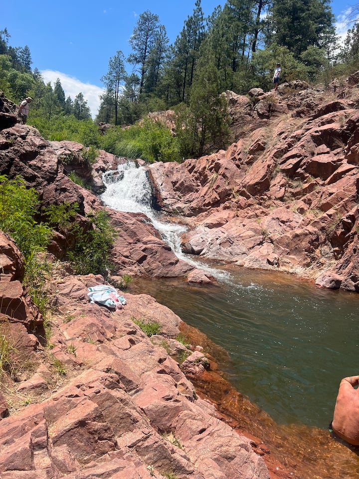 Cozy Guesthouse Getaway - Christopher Creek, AZ
