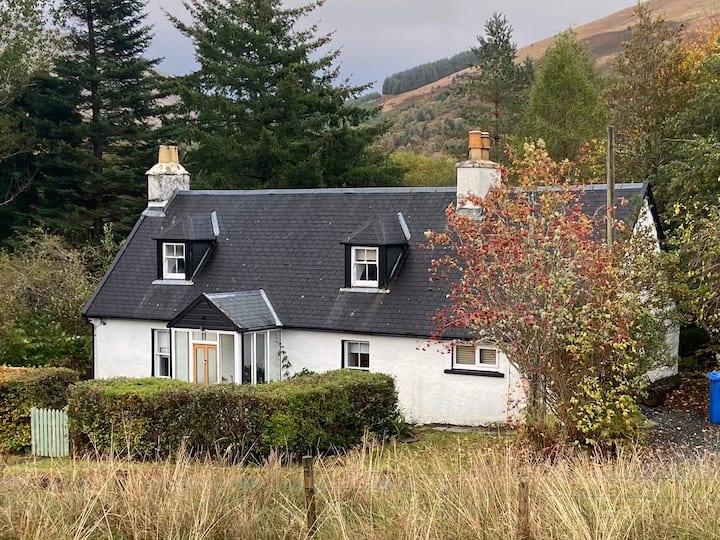 The Cottage, Laglingarten
Wi-fi Not Installed Yet - Inveraray
