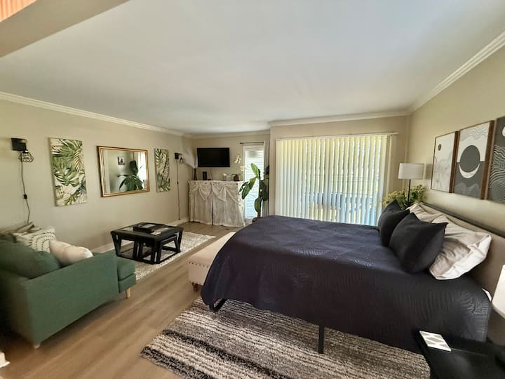 Condo With A View For 2! - Daphne, AL