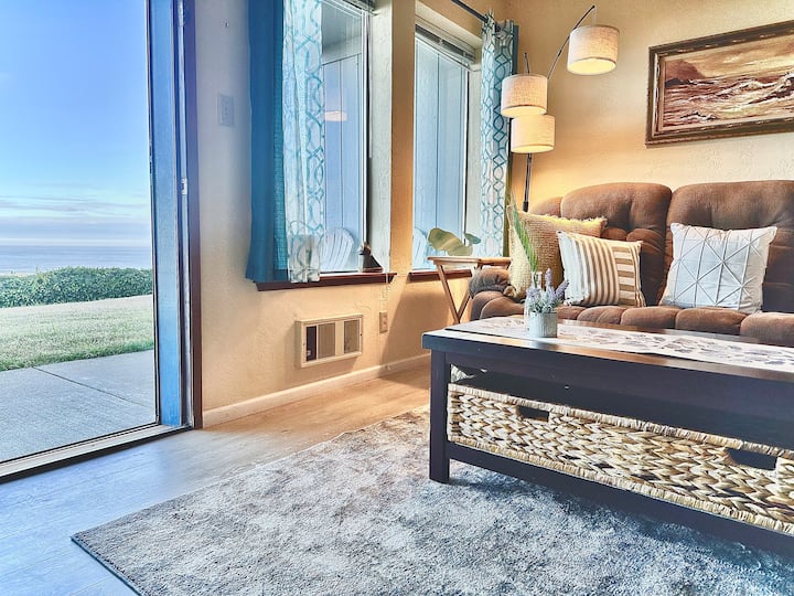 Pelicans Rest•oceanfront Escape - Newport, OR