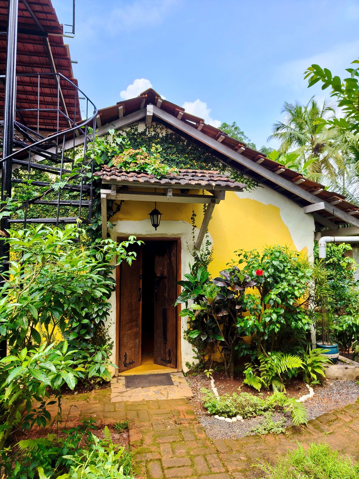 Benklea Cottage in an authentic Goan Vaddo - Airbnb