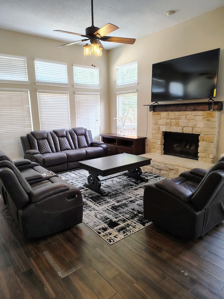 Crescent Heights Manor - Room 3 - Rowlett, TX