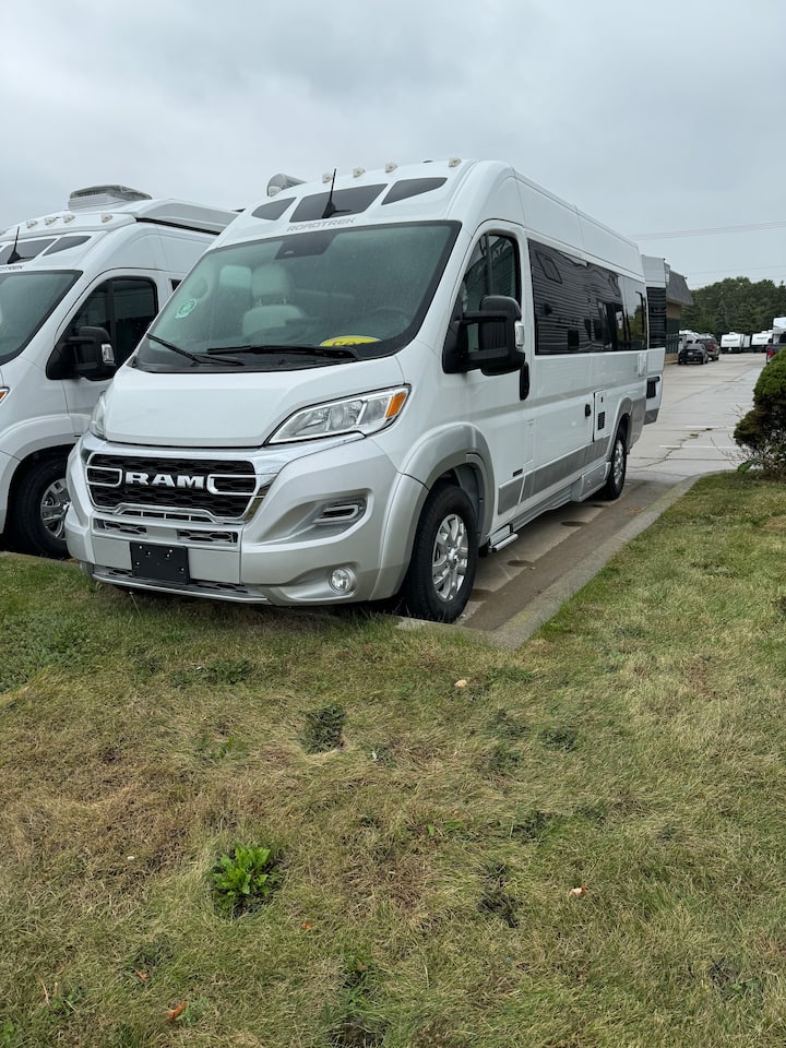 Road Trex - Warren, MI