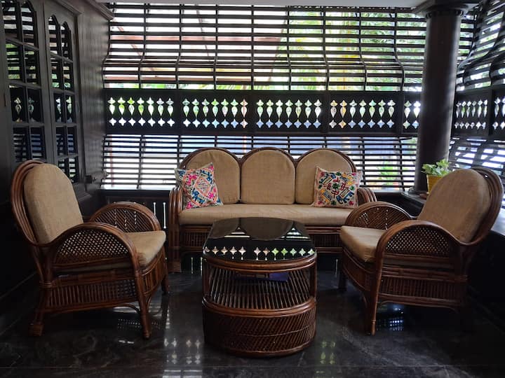 Heritage Naalukettu Home - Kumarakom