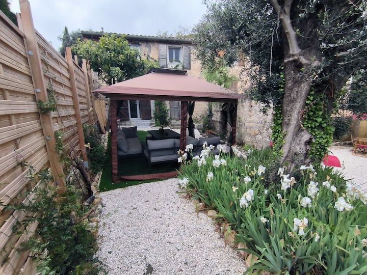 Haut Villa "Les Tilleuls"
95 M2, 3 Chambres - Carros