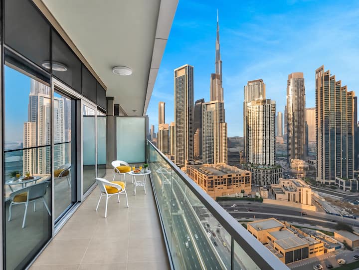 Famous Sky Pool | 2br Burj View | 5 Star Amenities - Dubai