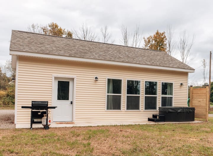 New Tiny Home Near Salmon River! - Selkirk Shores State Park, Pulaski