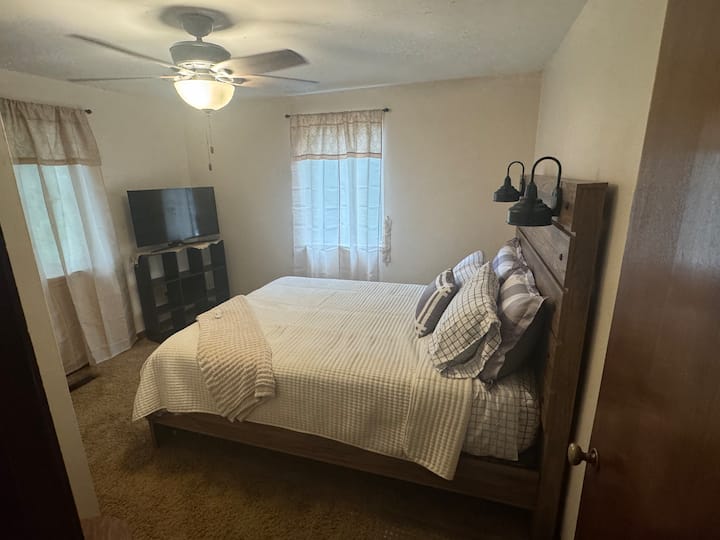 Magnolia House - Charleston, WV