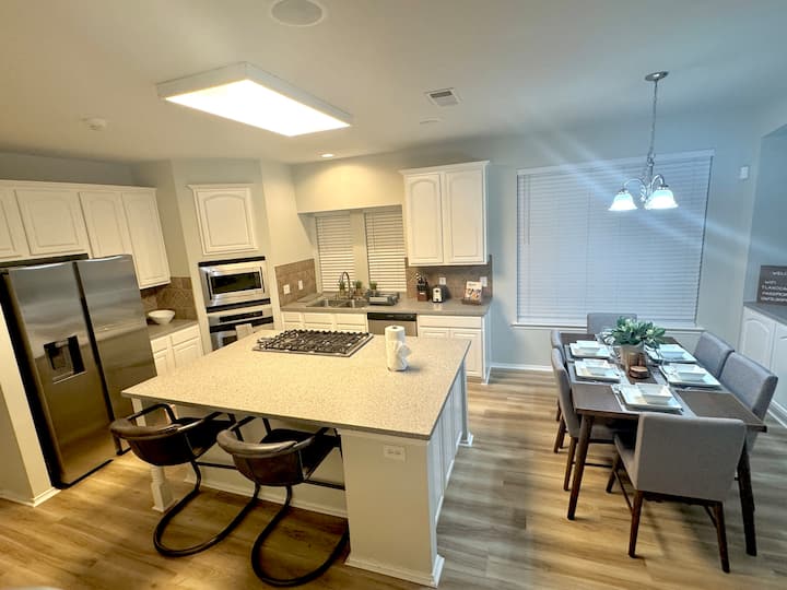 Family Gem 4/3, Jacuzzi • Games • Best Location - Frisco, TX