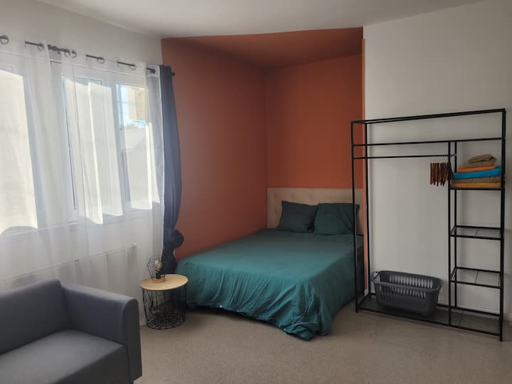 Studio Entier. - Maubeuge