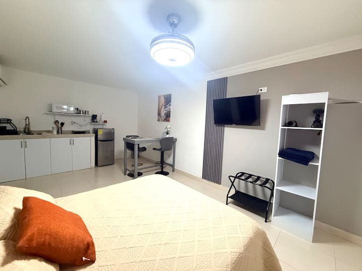 10% Off Loft | Steps To Cintermex & Fundidora - Monterrey