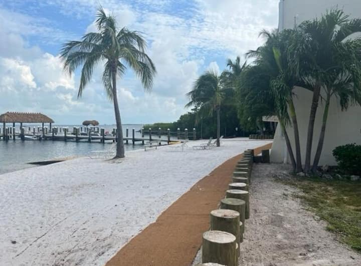 Bayview Beautiful Townhouse In Islamorada, Fl Keys - Islamorada, FL