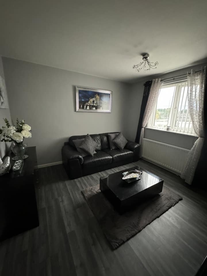Private Cosy 1 Bedroom Flat 9 Mins From Airport - Altrincham