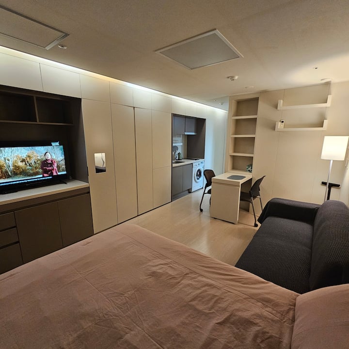 Mstar 1200a, Line 9, 1 Minute, Tv, Sofa - Seoul