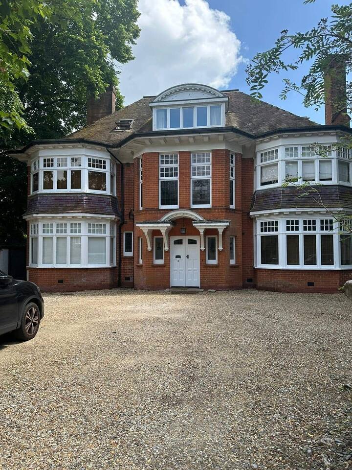 Woodfalls Luxury Getaway  Sleep's 6 - Bournemouth