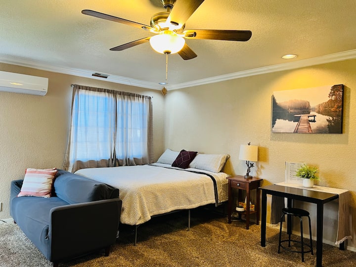 Central Roseville Studio - Roseville, CA