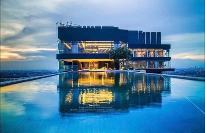 Internet Celebrity The Tree - Bangkok