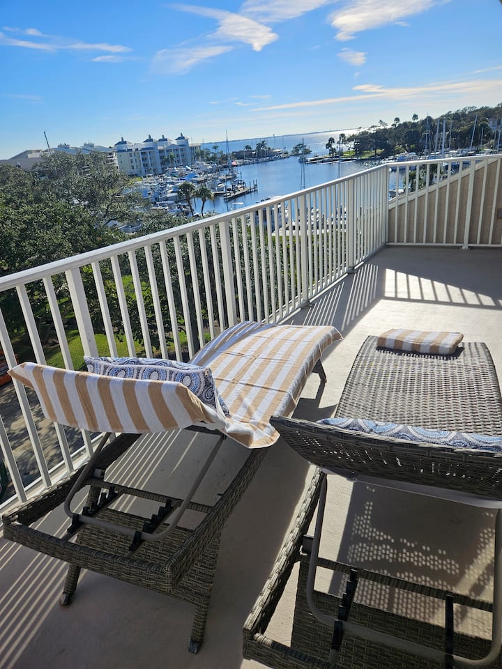 Charming 2 Level Waterfront Condo Spiral Staircase - Melbourne Beach, FL