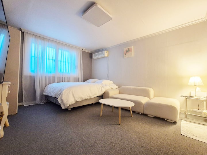 갈리단길  초입,갈마공원, 둔산동, 갈마역 초인접
최고위치 - Daejeon