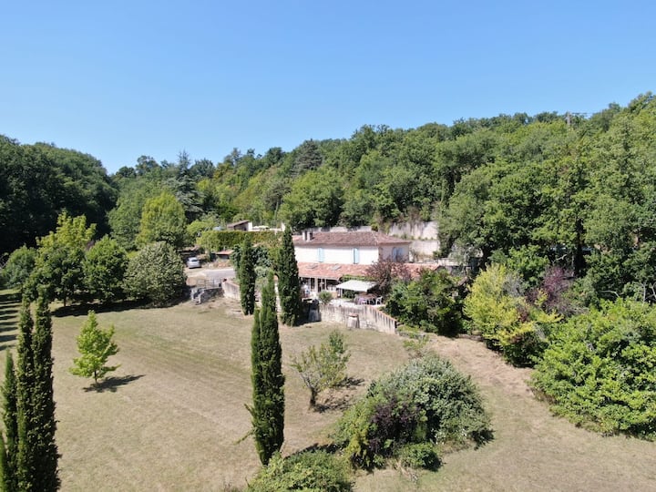 Bastide 4 Chambres, 185m2 Grand Parc & Piscine - Auch