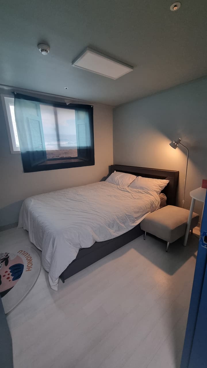 [홈: 스퀘어] #오픈특가 #7호선 천왕역8분 #무료주차 #고척돔 #넷플 #복층 투룸 - Bucheon-si